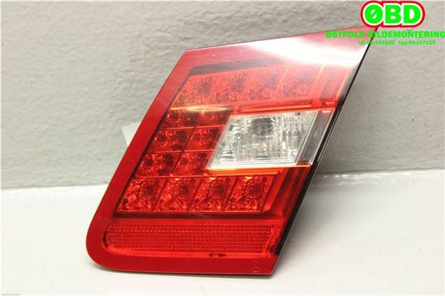 Baklykt høyre på luke(indre) (A 212 820 08 64) for Mercedes E 212 2009 ...